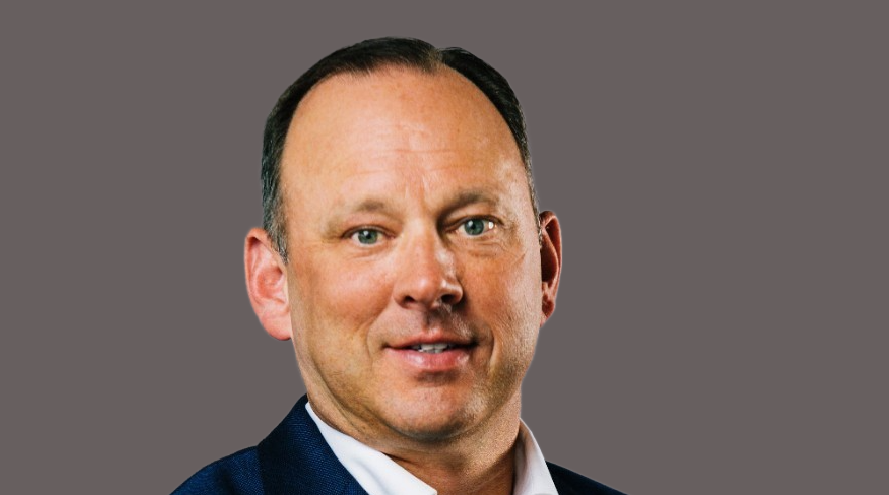 Smashburger names Jim Sullivan new CEO