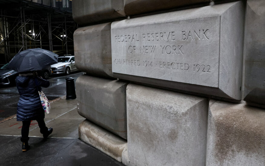 New York Fed inflation gauge rises to 2.8%
