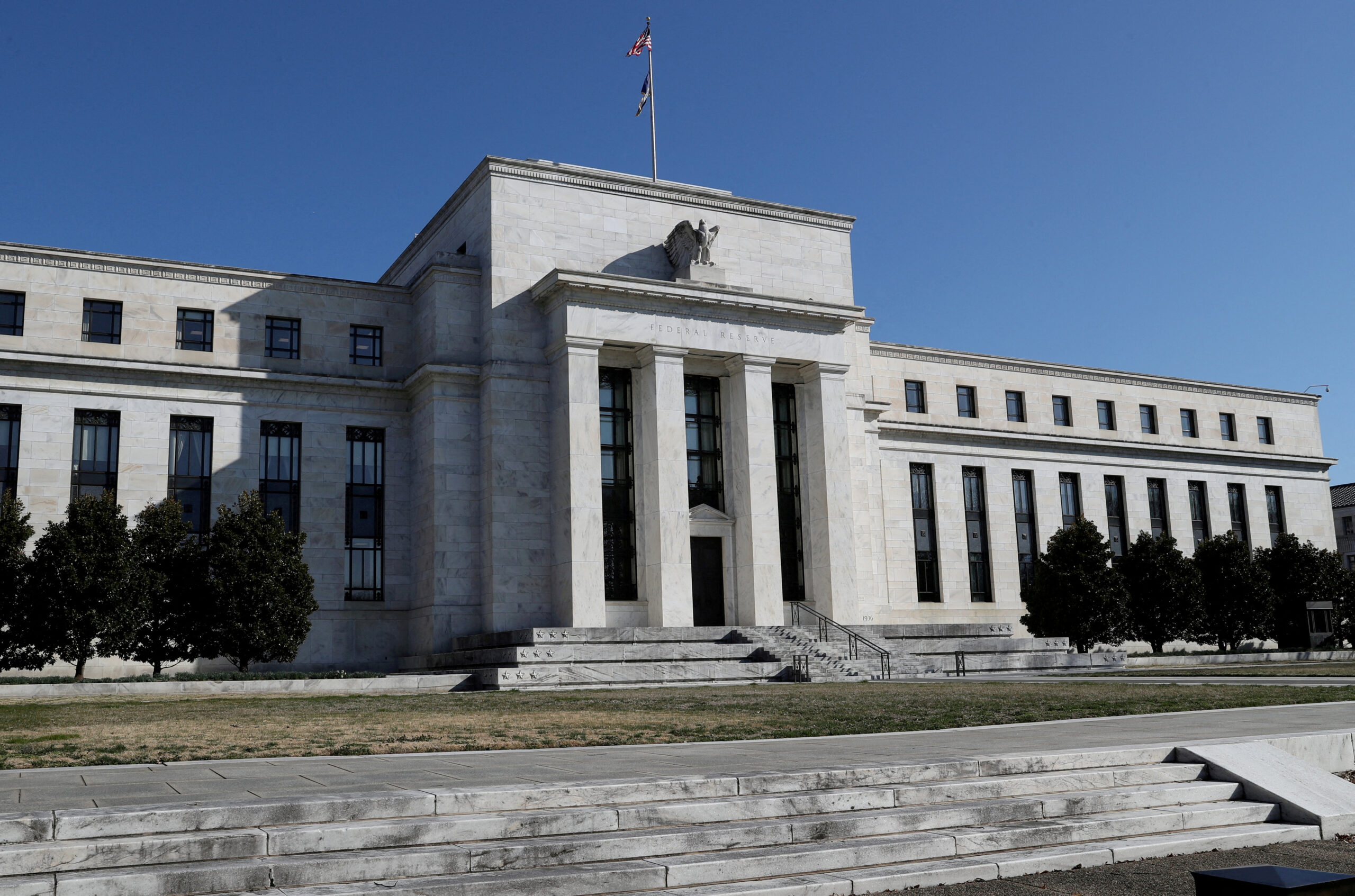 Fed survey shows inflation pressures squeeze US consumers and businesses